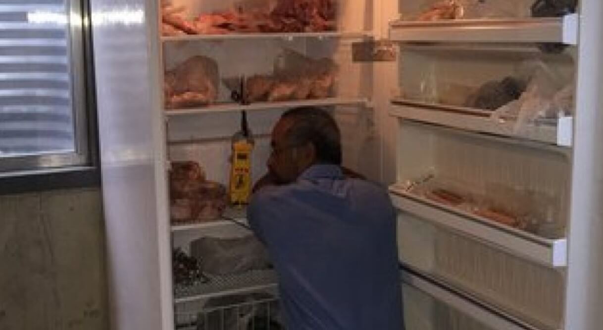 Freezer Not Freezing Food Completely: Troubleshooting Tips!